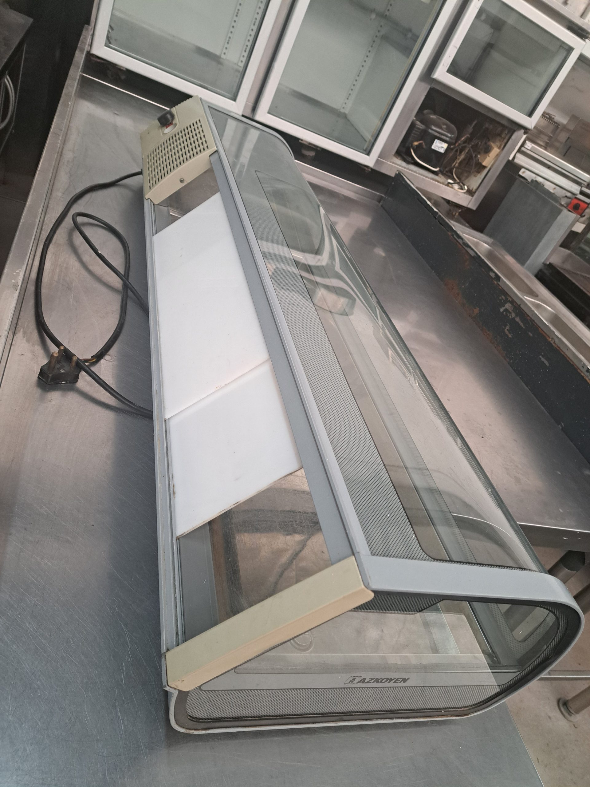 Sushi Display Fridge 1360mm – Suhaim Co